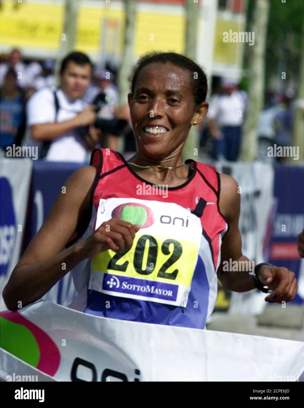 Lisbon half marathon portugal hi-res stock photography and images - Alamy