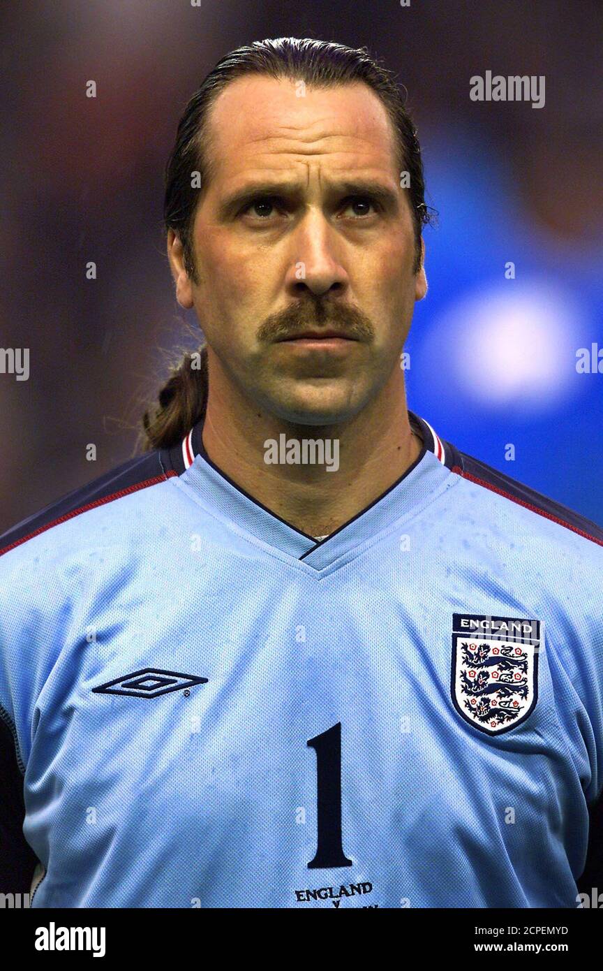 Liverpool david seaman hi-res stock photography and images - Alamy