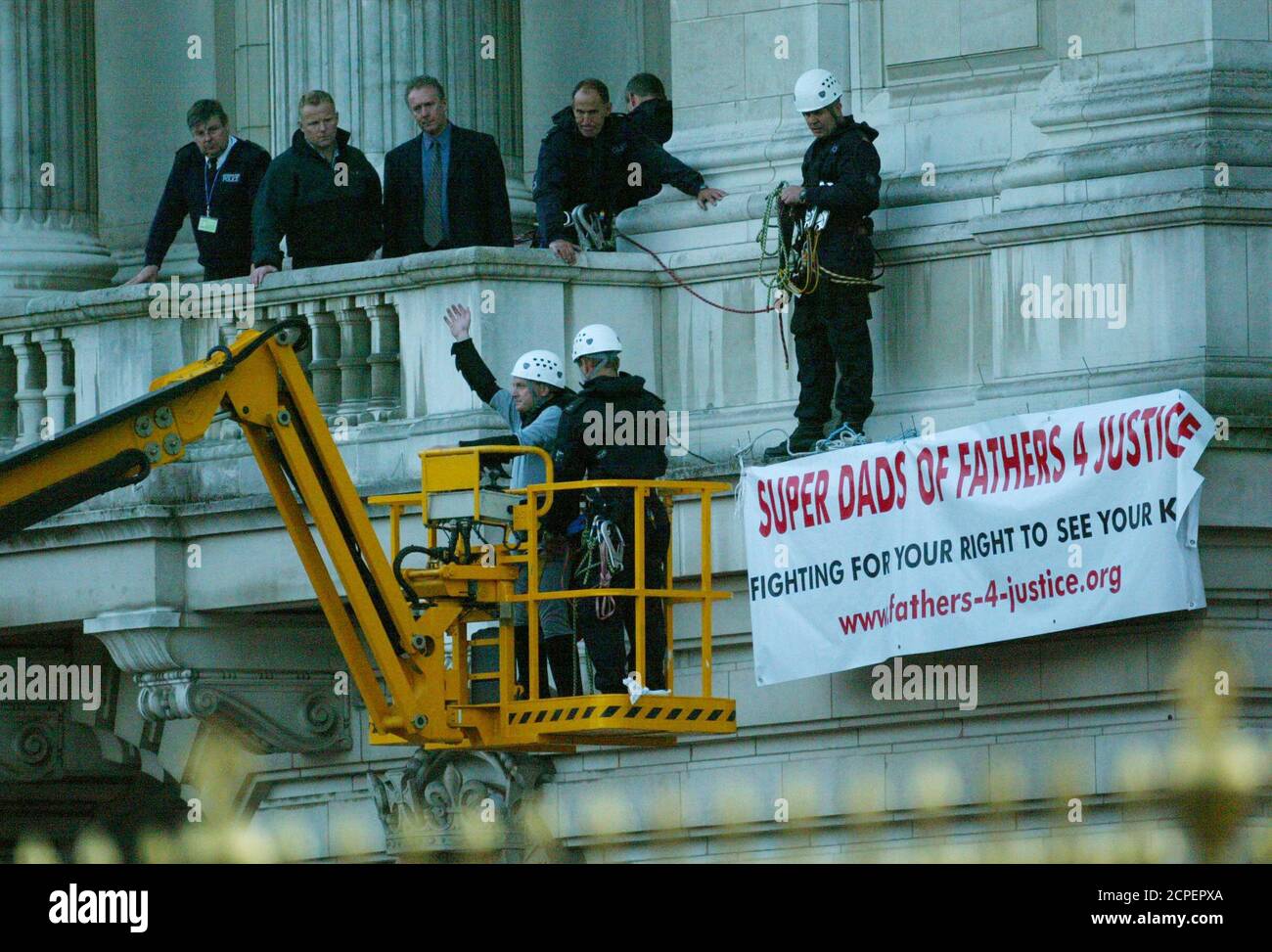 Small cherry picker hi-res stock photography and images - Alamy