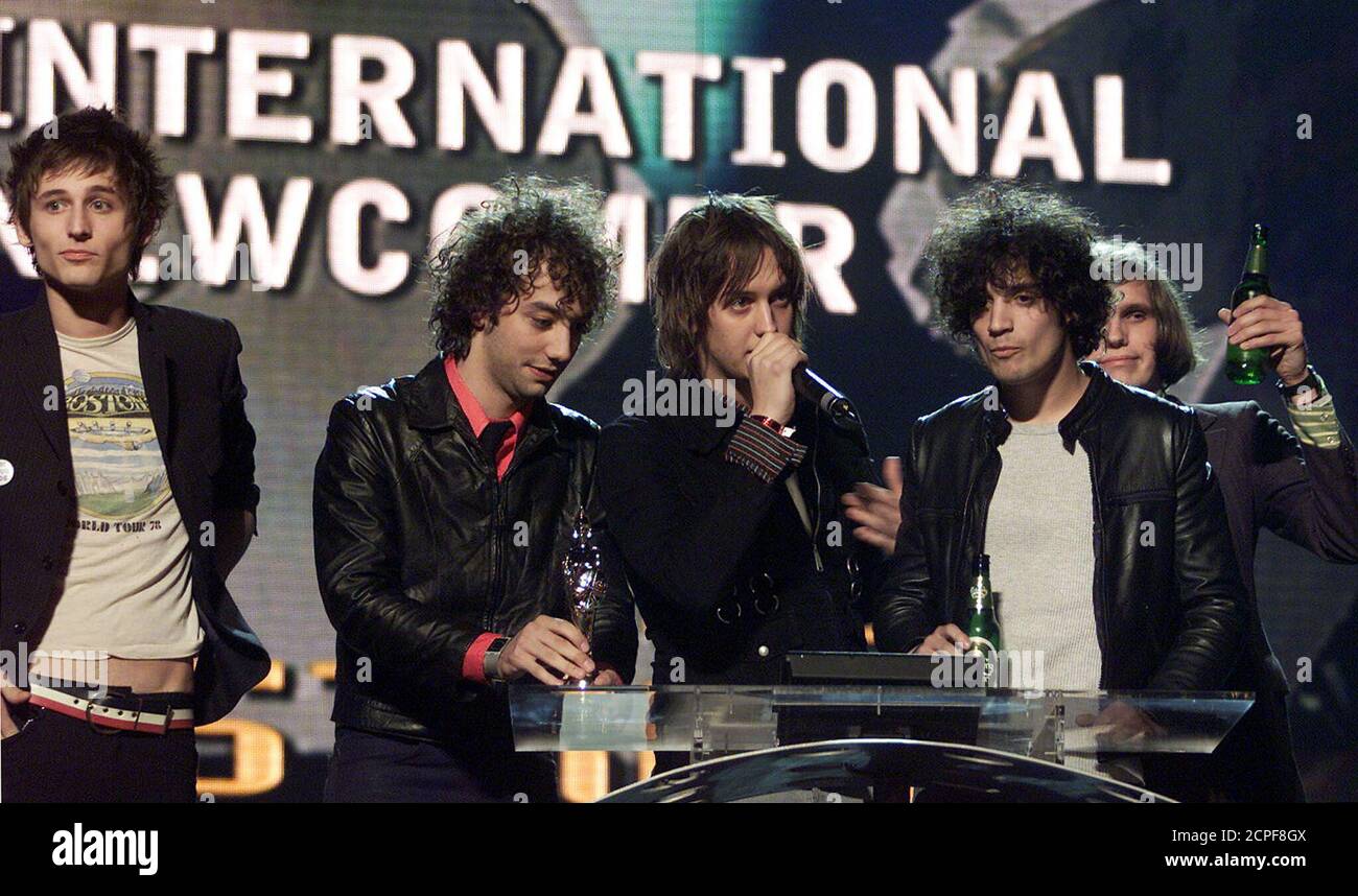 The brit awards 2002 hi-res stock photography and images - Alamy
