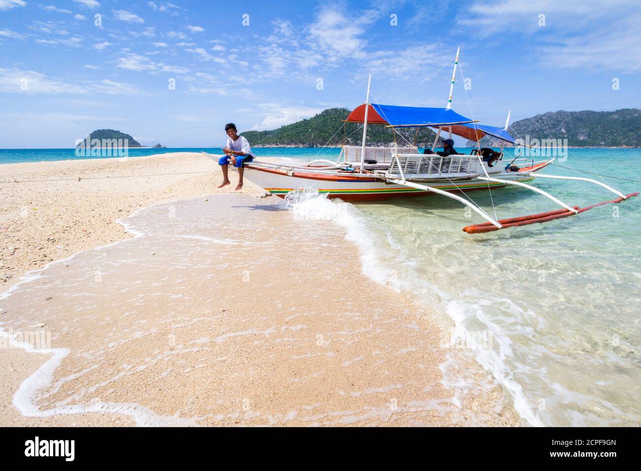 A white sand bar beach in one of the islets in Isla Gigantes, Carles ...