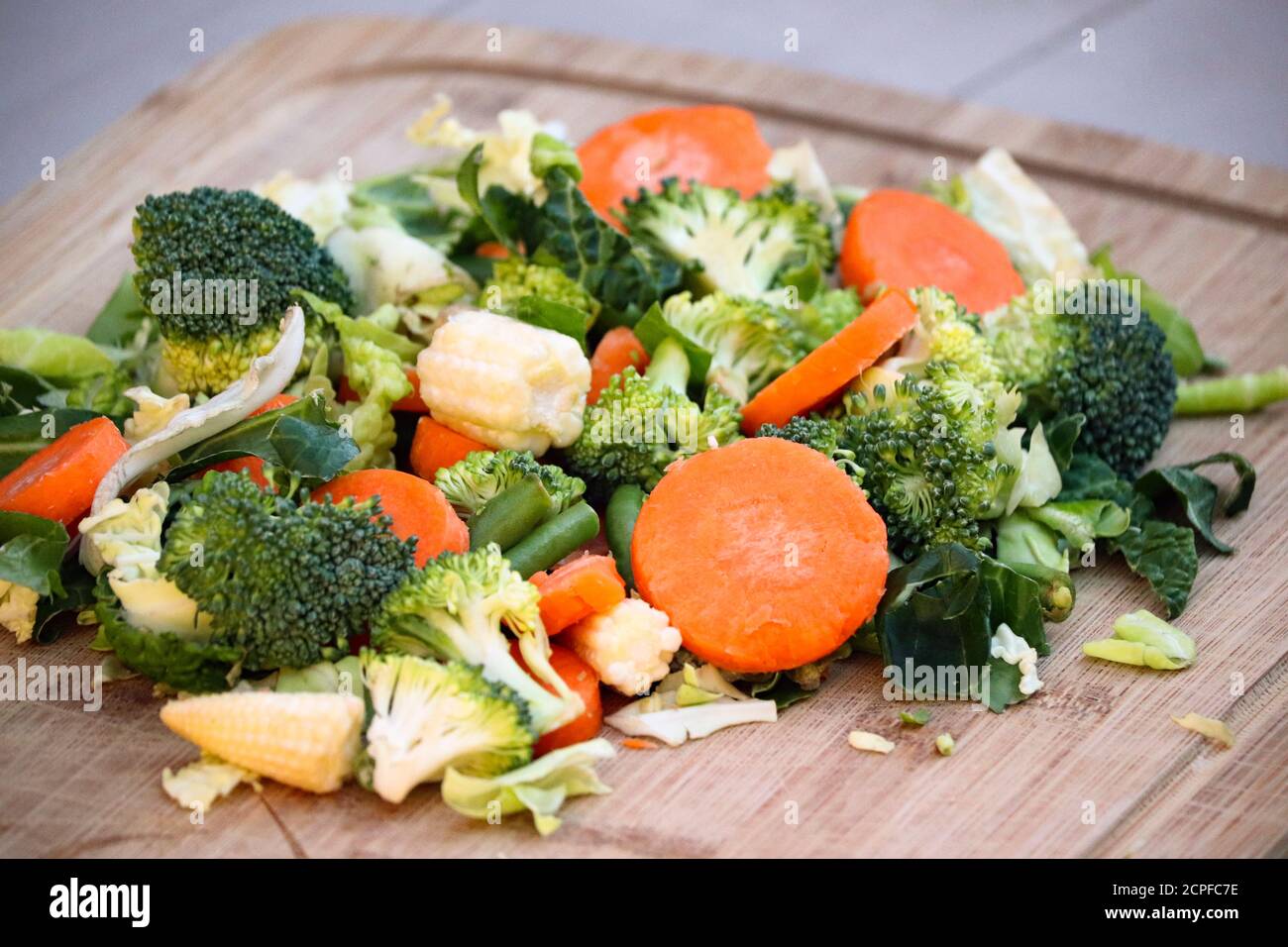 Chopped vegetables top view hi-res stock photography and images - Alamy