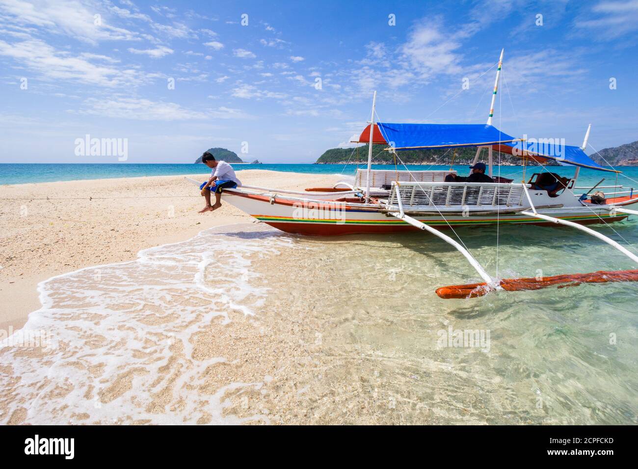 A white sand bar beach in one of the islets in Isla Gigantes, Carles ...