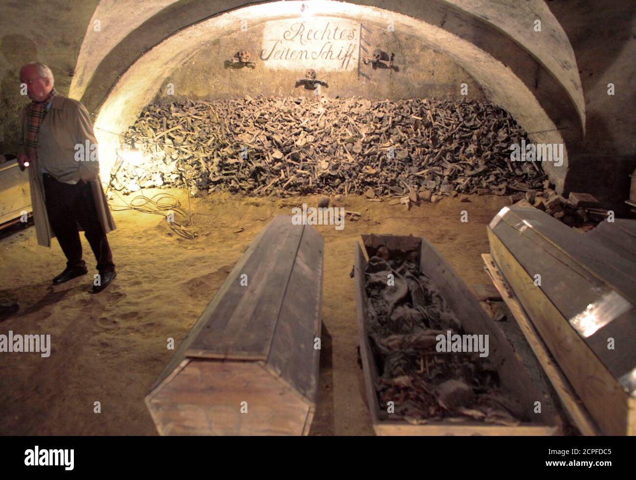 Mummified corpses hi-res stock photography and images - Alamy