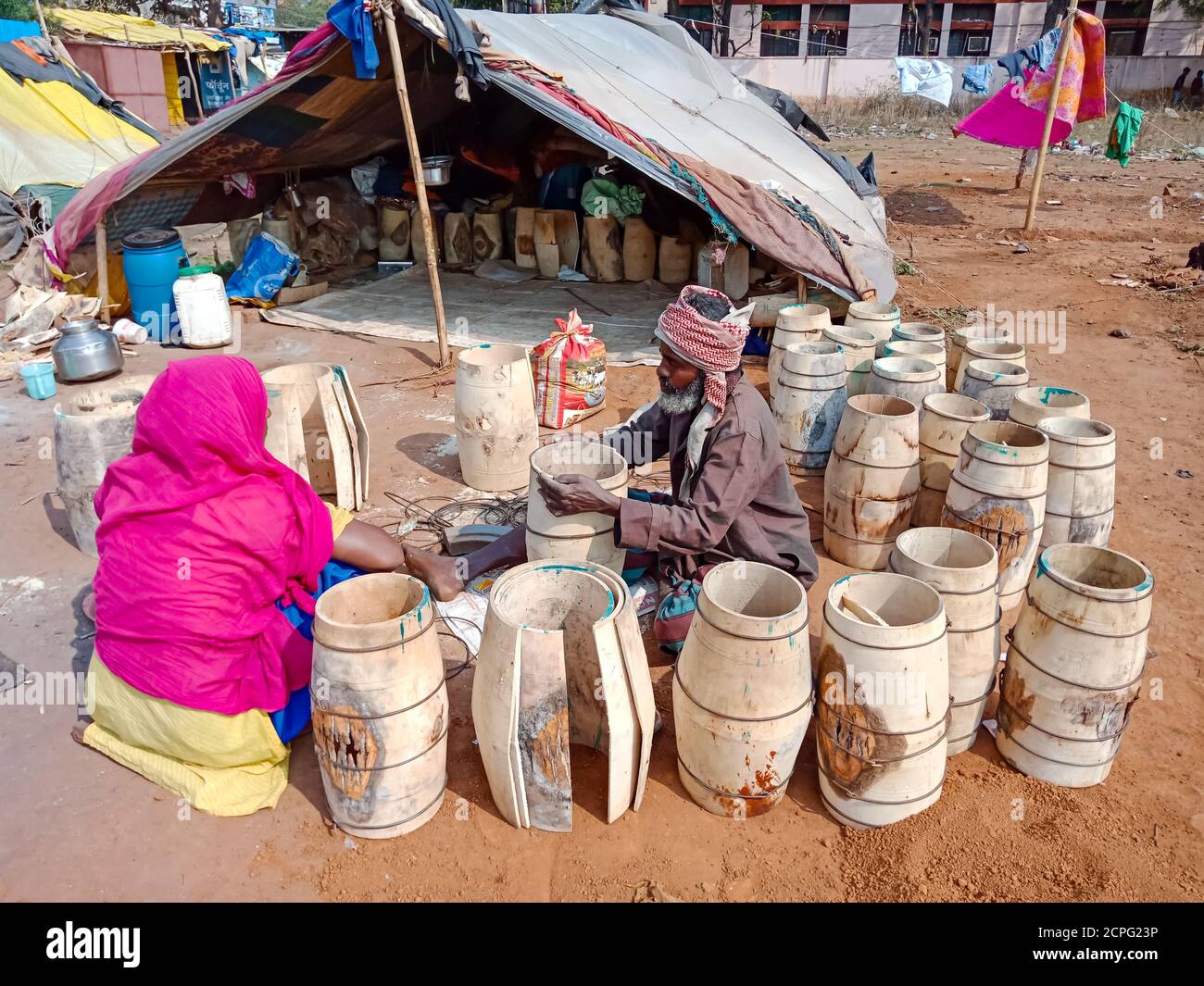 DISTRICT KATNI, INDIA - JANUARY 21, 2020: Indian poor villager lady and ...