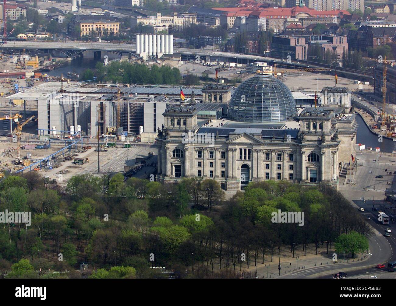 Bundestag building aerial hi-res stock photography and images - Alamy