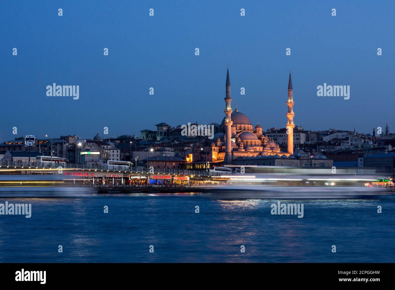 Turkey, Istanbul, Bosphorus, Yeni Mosque, blue hour Stock Photo - Alamy
