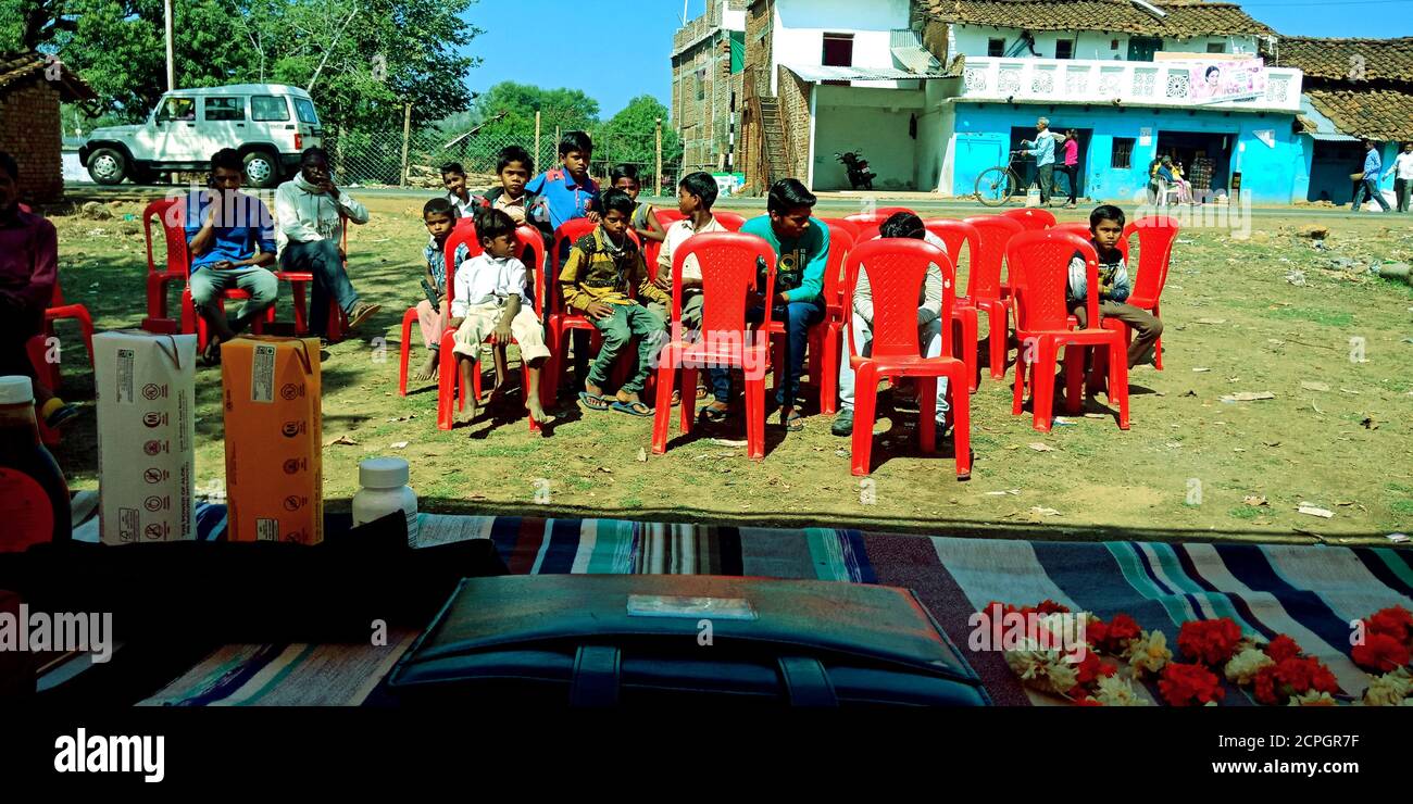 DISTRICT KATNI, INDIA - AUGUST 15, 2019: Indian village poor childrens ...