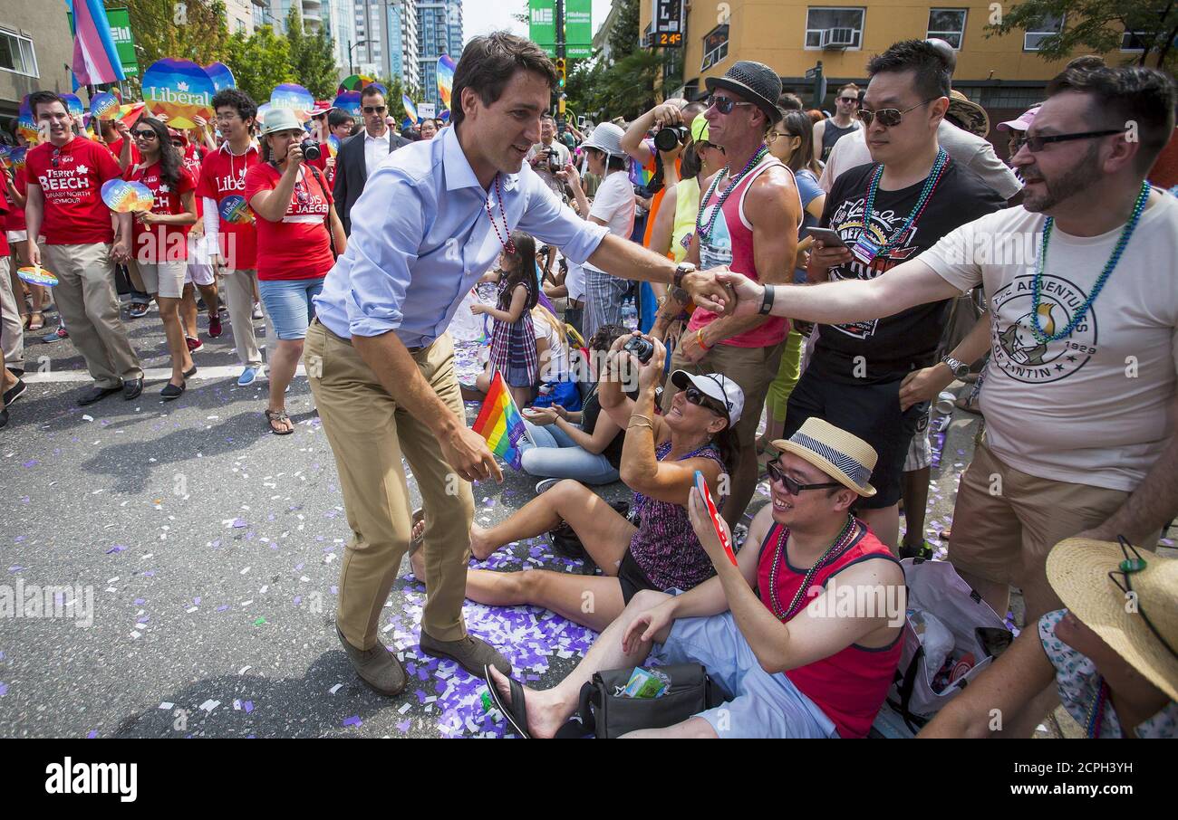 Justin trudeau pride parade hi-res stock photography and images - Alamy