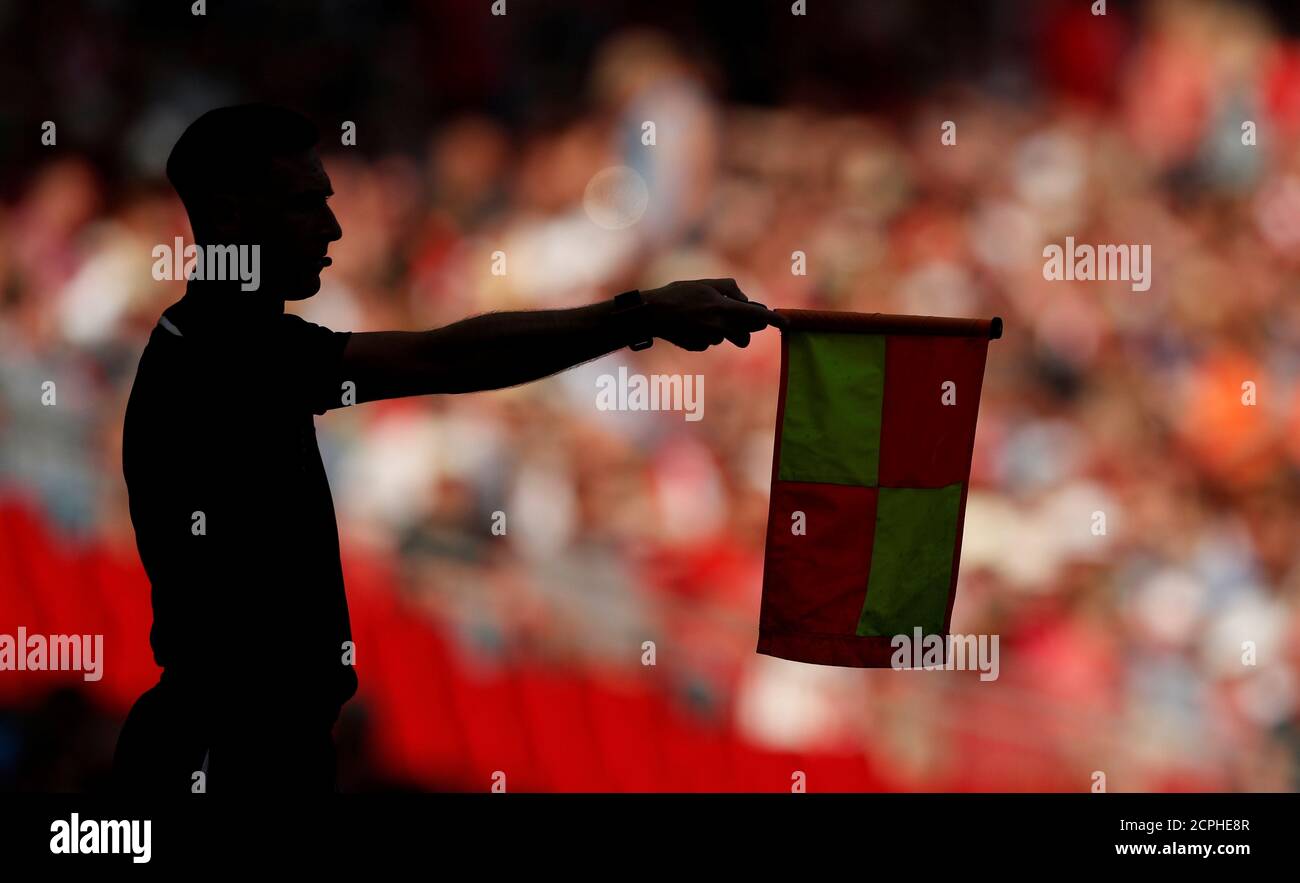 Referee Signals High Resolution Stock Photography and Images - Alamy