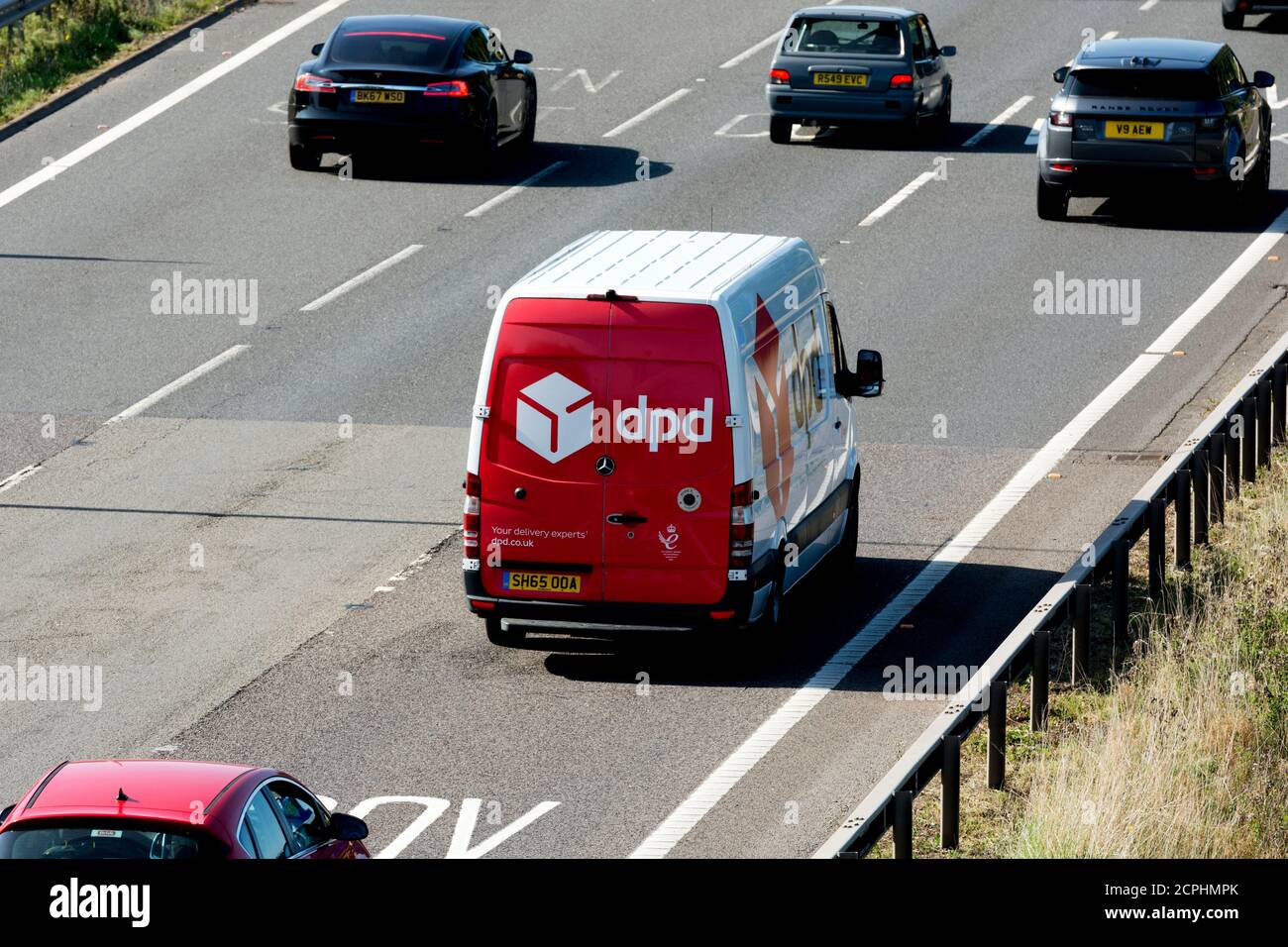 Delivery van uk parcel hi-res stock photography and images - Alamy