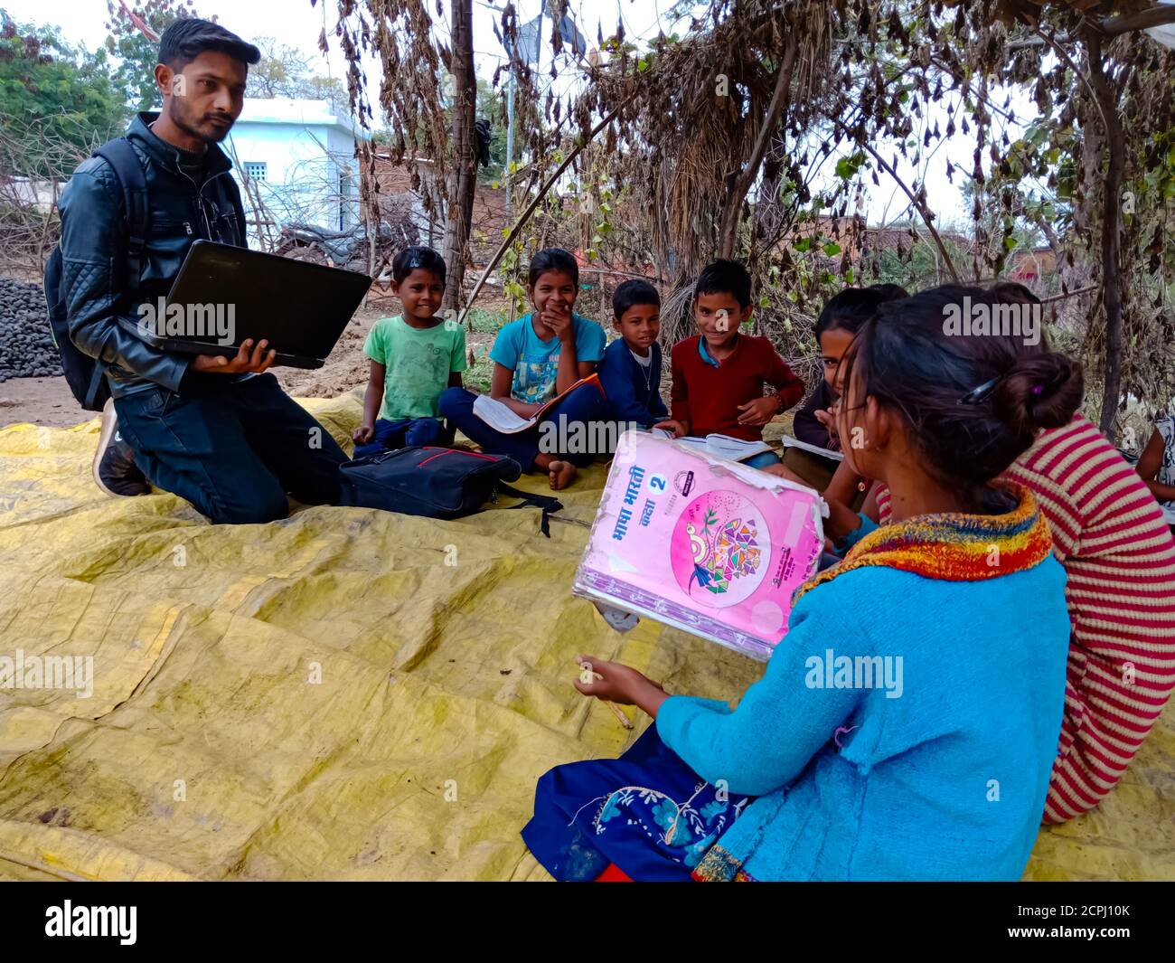 India nursery school children hi-res stock photography and images - Alamy