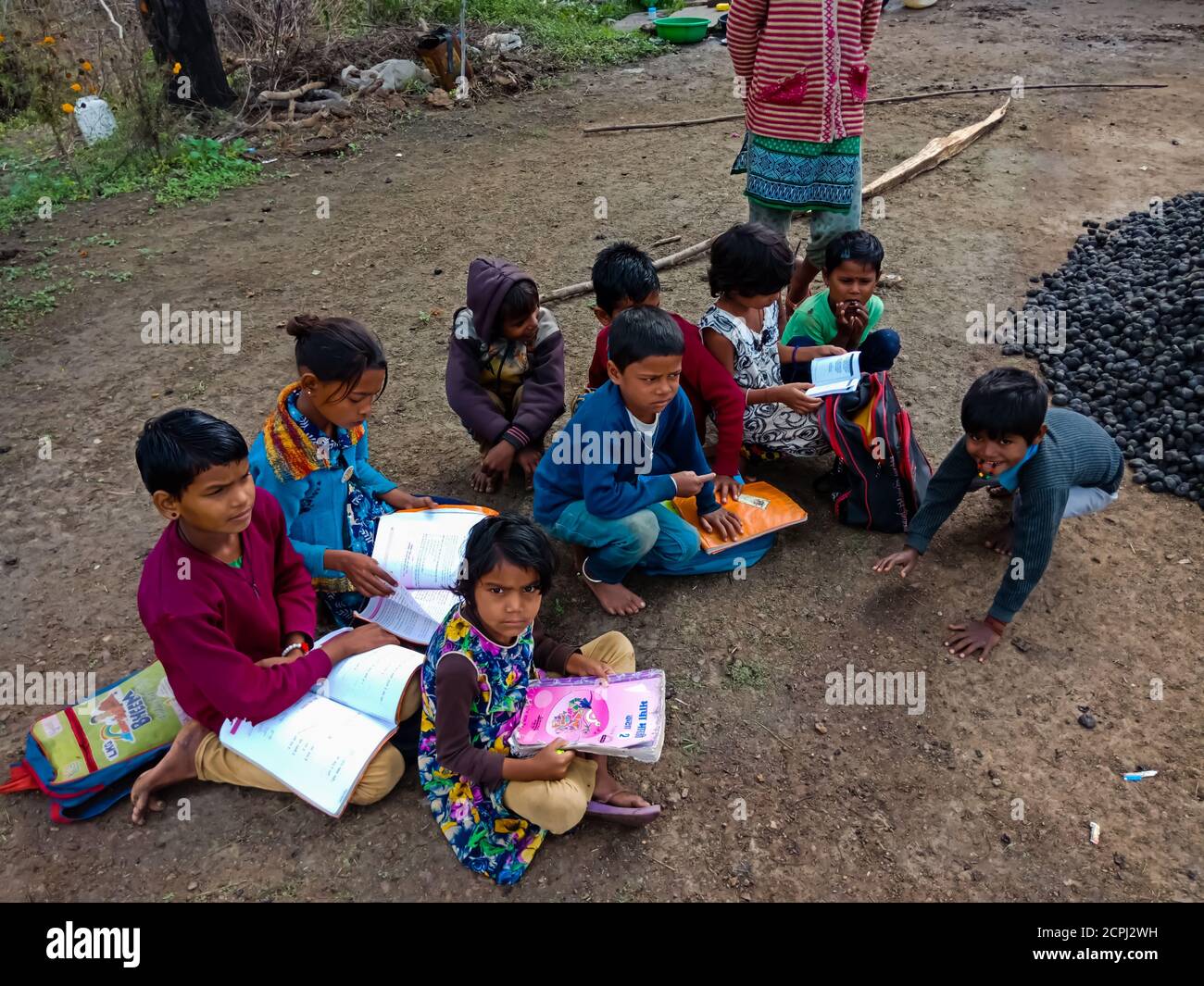 DISTRICT KATNI, INDIA - JANUARY 01, 2020: Asian poor farmers kids ...