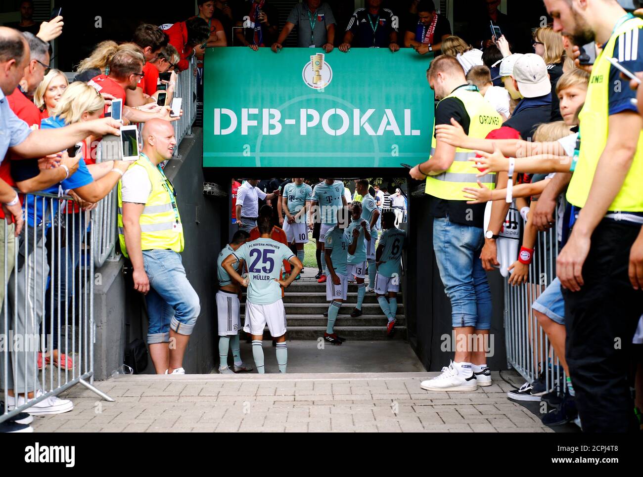 Players of sv drochtersen hi-res stock photography and images - Alamy