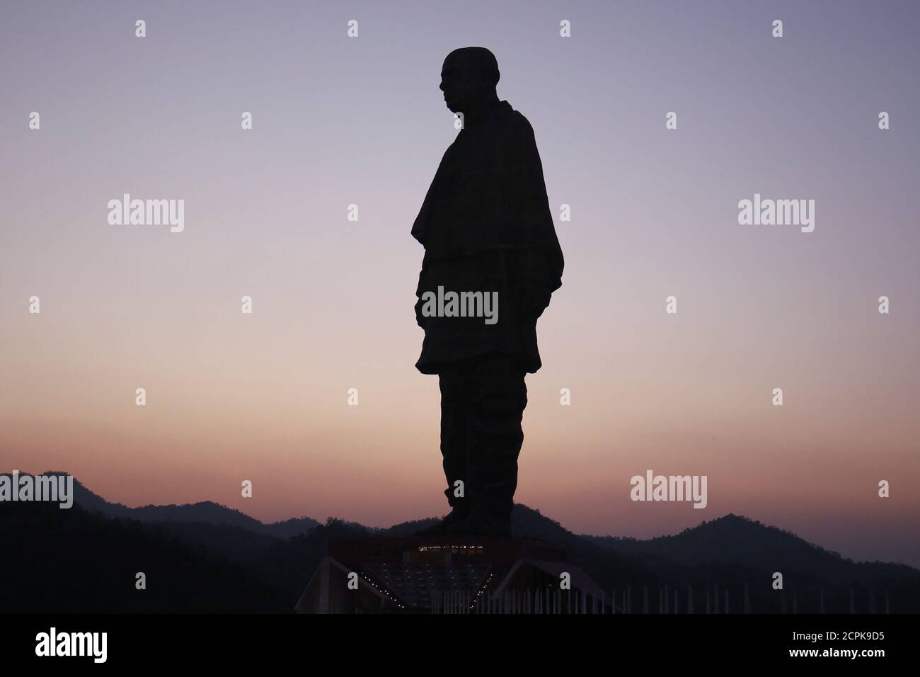Statue of unity hi-res stock photography and images - Alamy