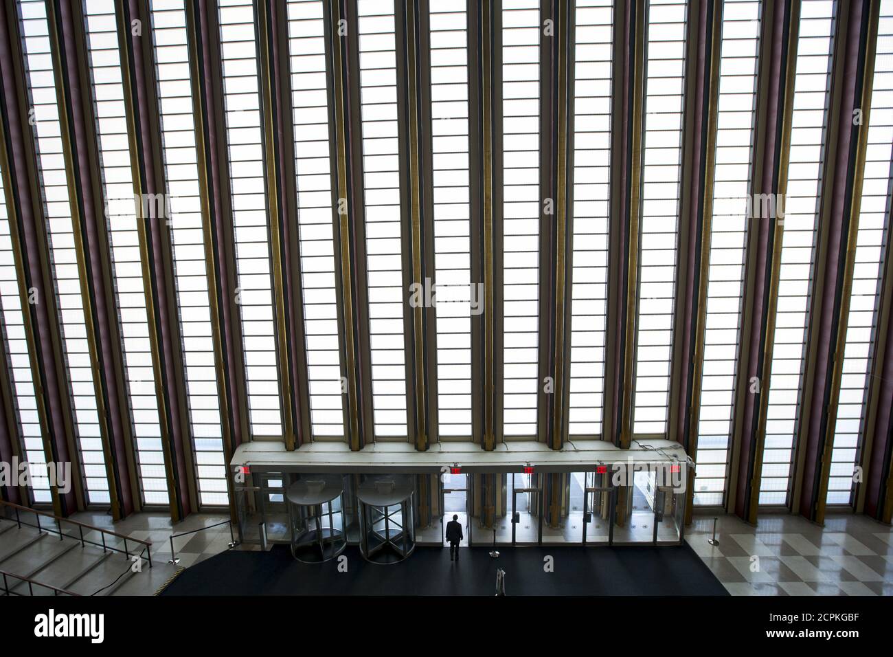 United nations doors hi-res stock photography and images - Alamy