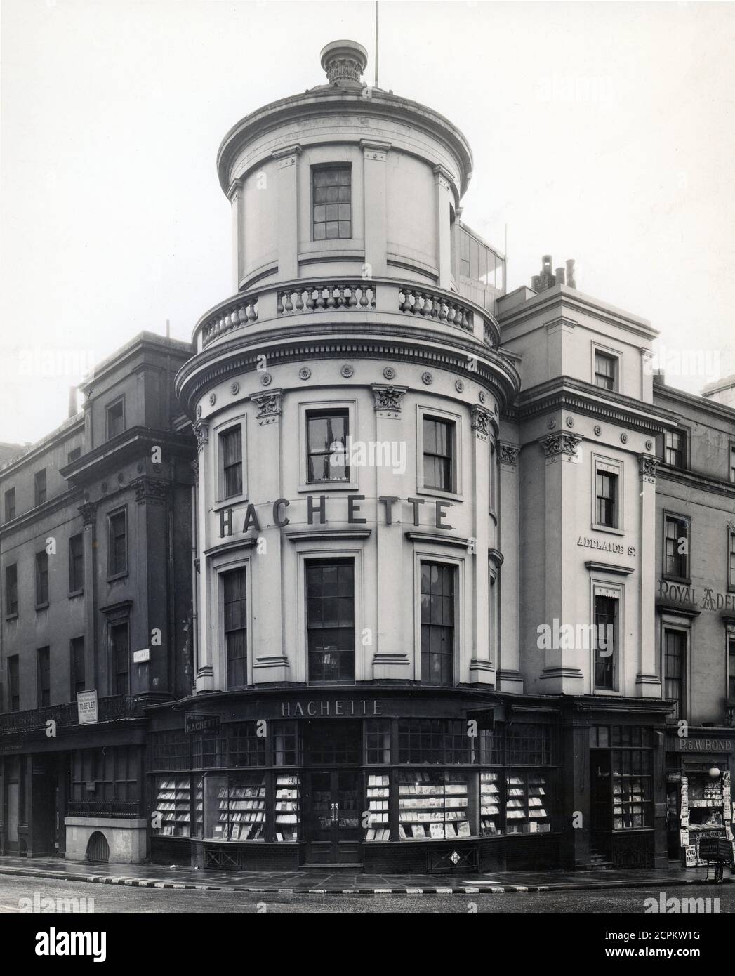 Hachette's Bookshop London (1930s) on the corner of WilliamIV Street ...