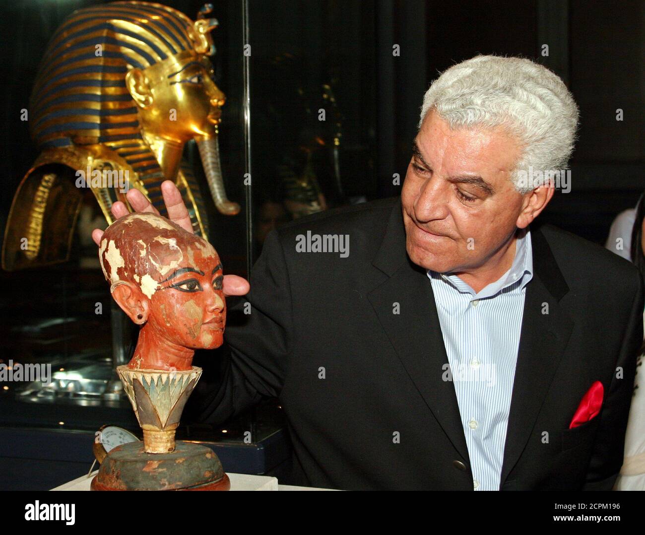 Zahi hawass ct hi-res stock photography and images - Alamy