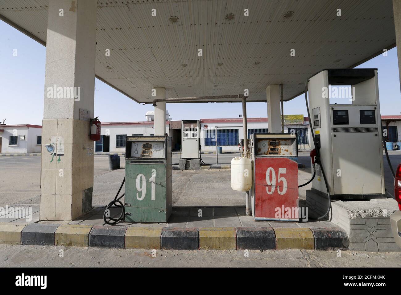 Hamad Desert High Resolution Stock Photography and Images - Alamy