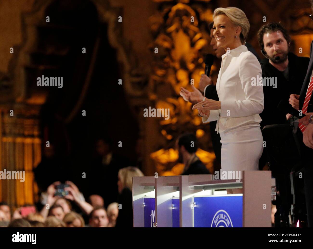 Moderator cheers hi-res stock photography and images - Alamy