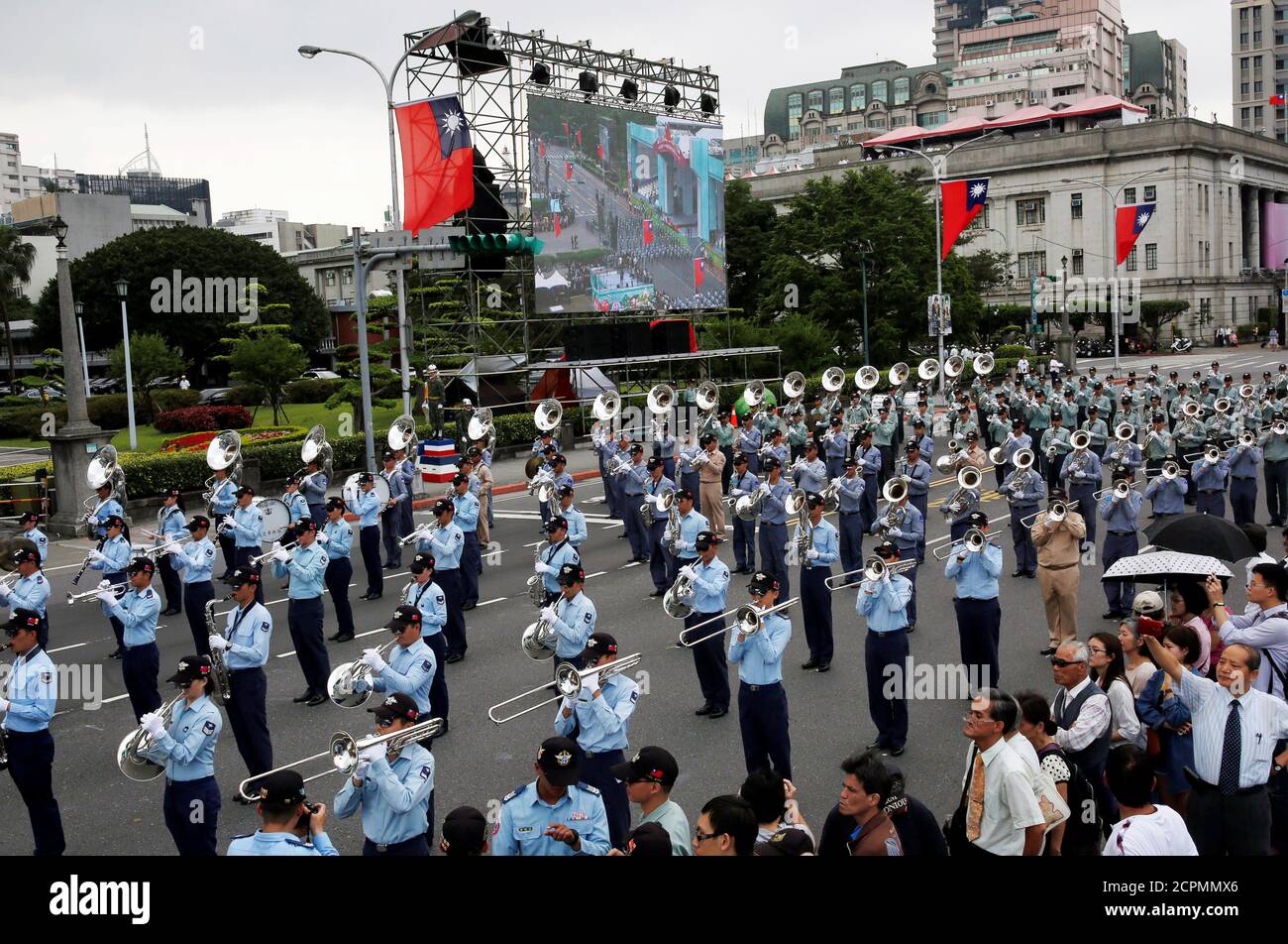 President tsai guards hi-res stock photography and images - Alamy