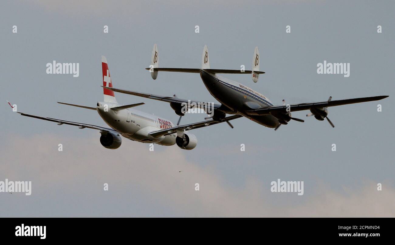 Constellation aircraft hi-res stock photography and images - Alamy