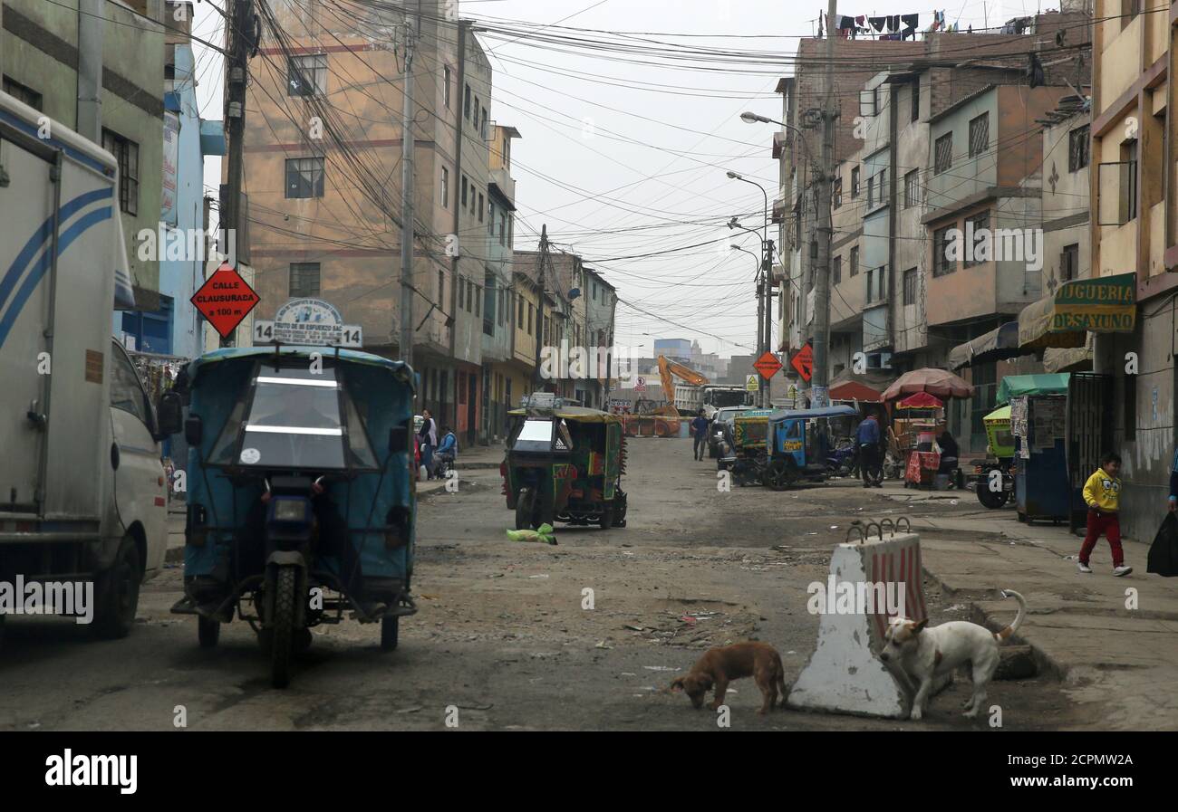 Motorized rickshaws hi-res stock photography and images - Alamy