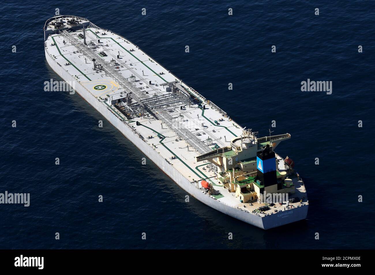 Suezmax tanker hi-res stock photography and images - Alamy