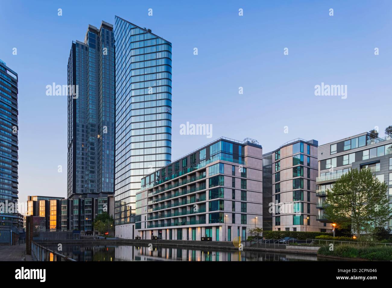 England, London, Islington, City Road Basin and Chronicle Tower ...