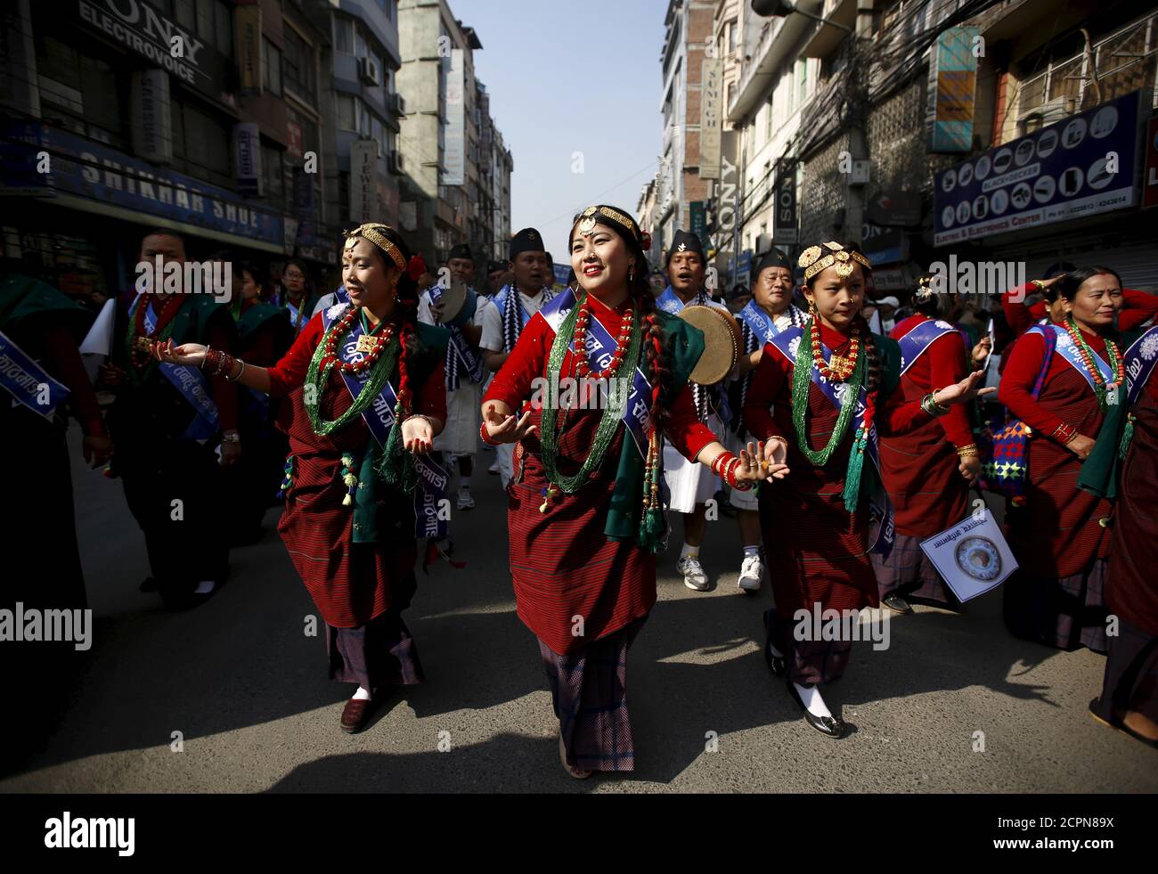 Gurung community hi-res stock photography and images - Alamy