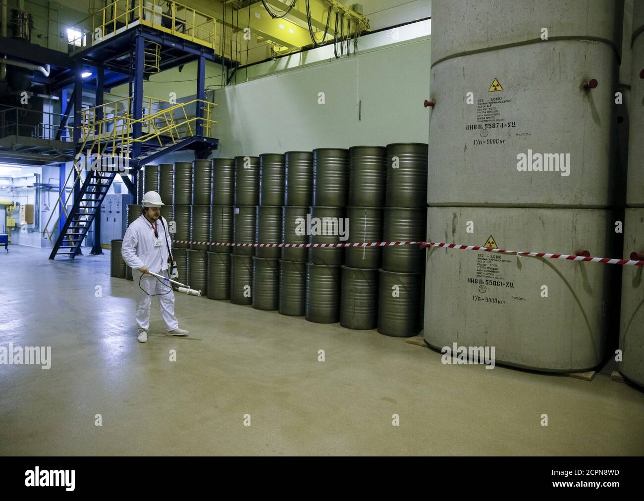 Radioactive liquid hi-res stock photography and images - Alamy