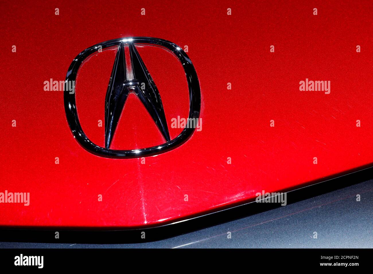 Acura logo hi-res stock photography and images - Alamy