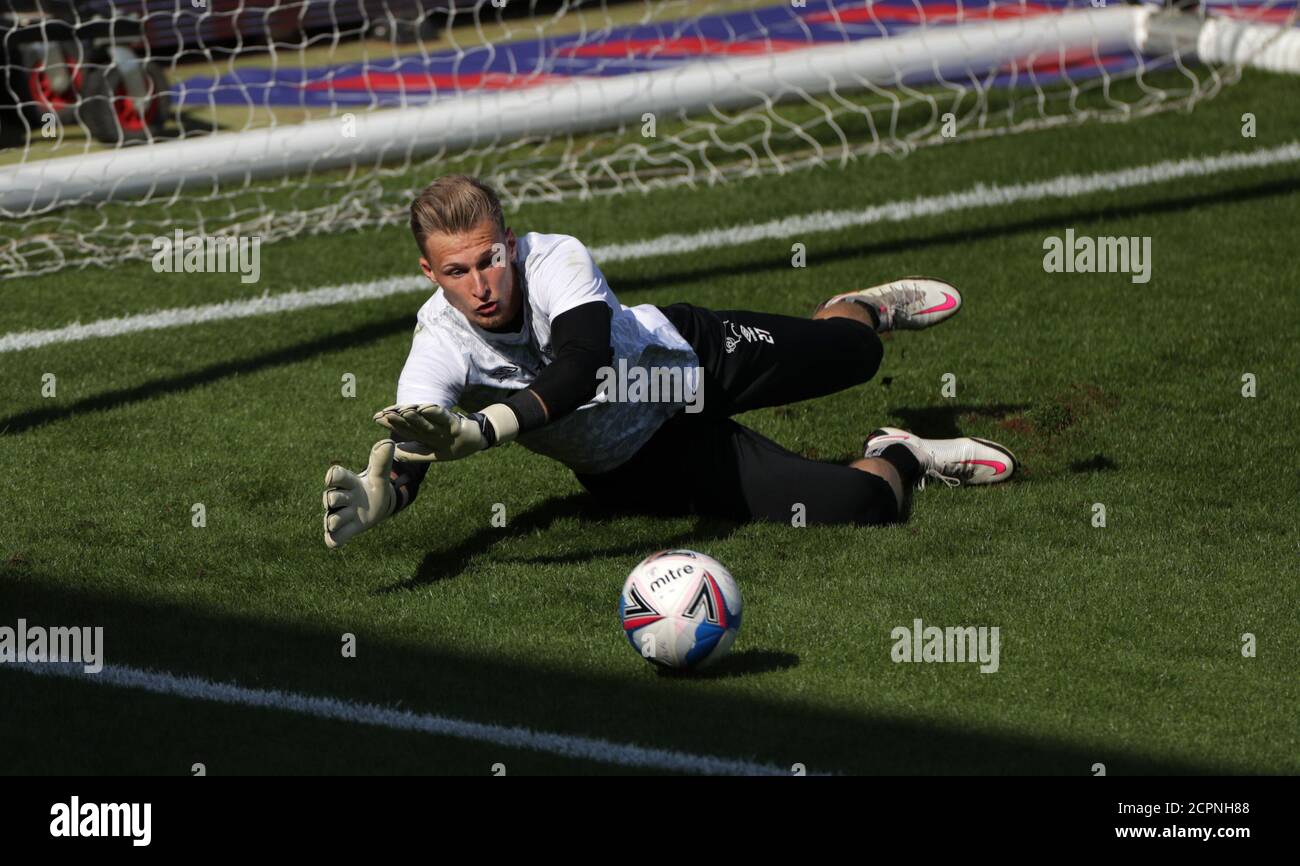 Derby county goalkeeper henrich ravas hi-res stock photography and ...