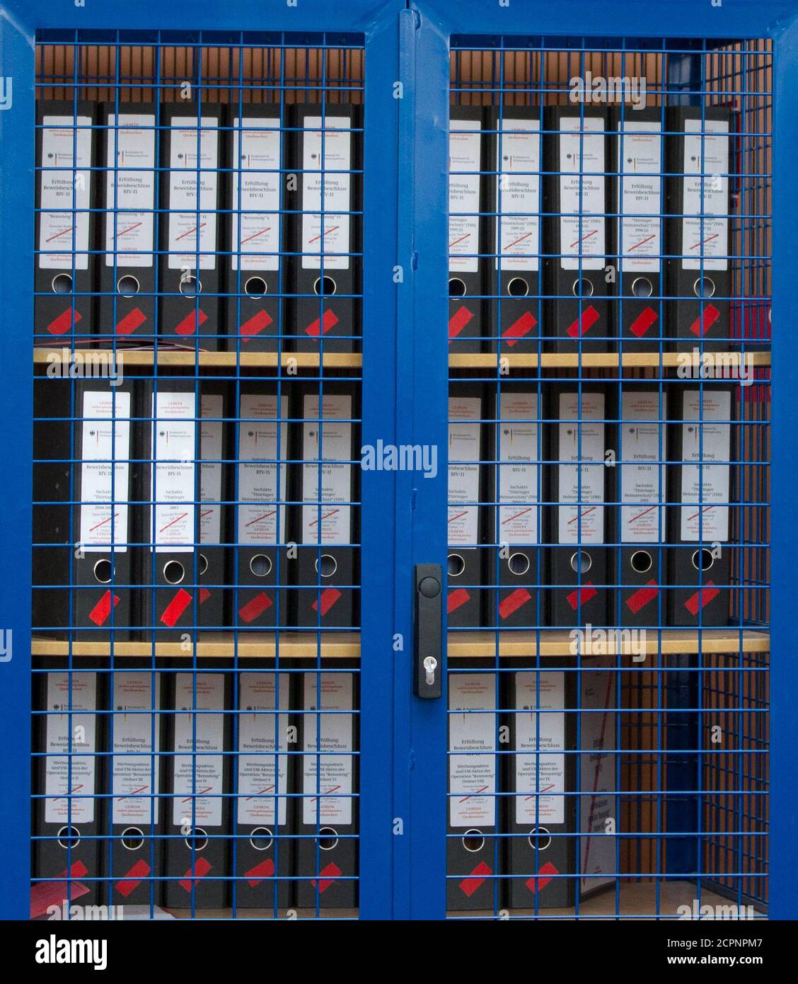 Neo folders hi-res stock photography and images - Alamy