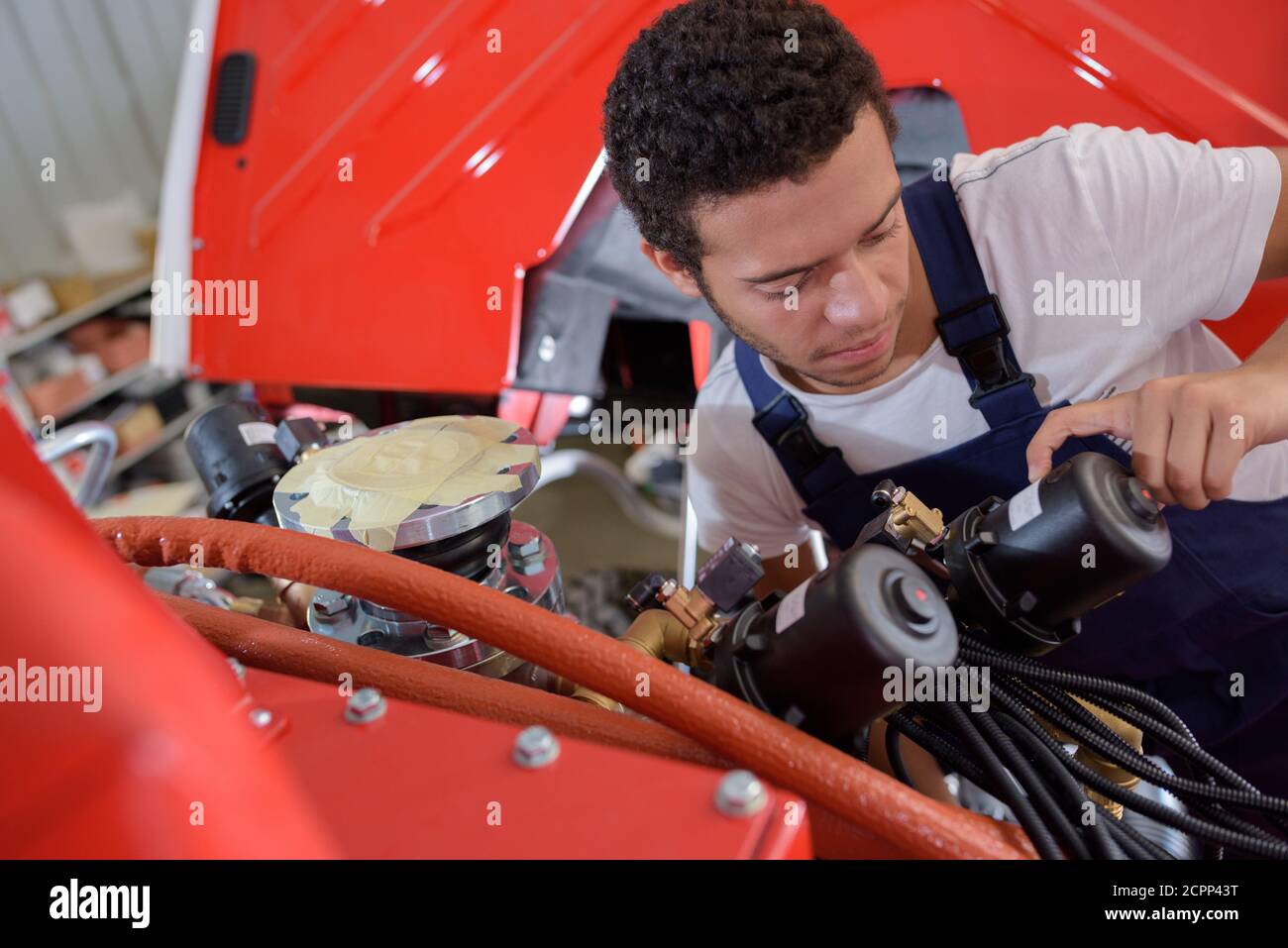 Auto repair lab hi-res stock photography and images - Alamy