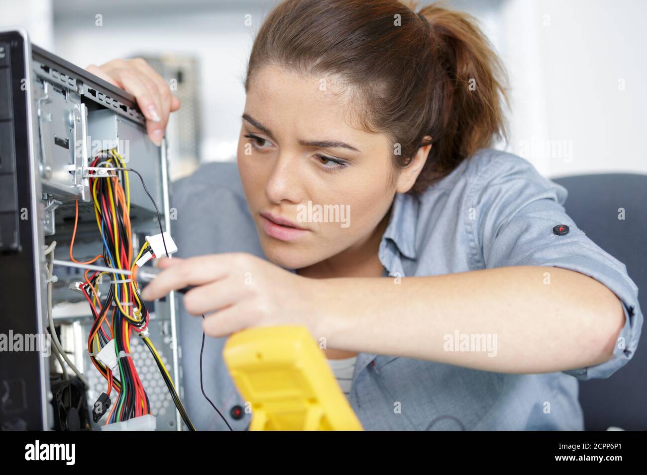 Electric drill information hi-res stock photography and images - Alamy