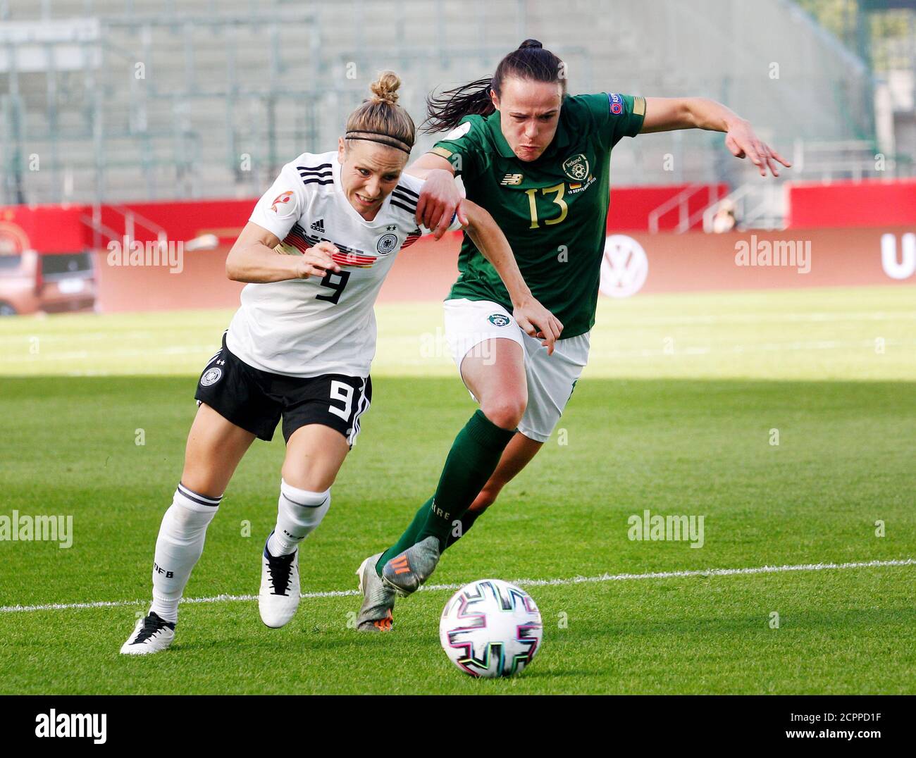 Ellen molloy hi-res stock photography and images - Alamy