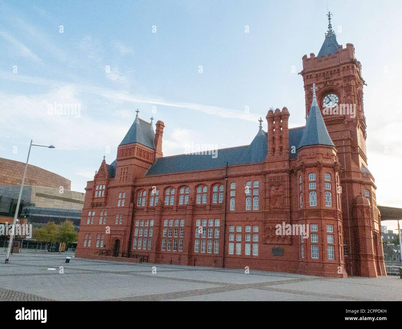 Big ben of wales hi-res stock photography and images - Alamy