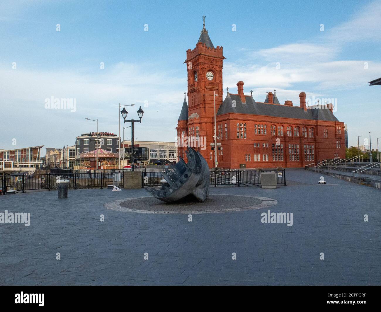 Guardian memorial sculpture wales hi-res stock photography and images ...