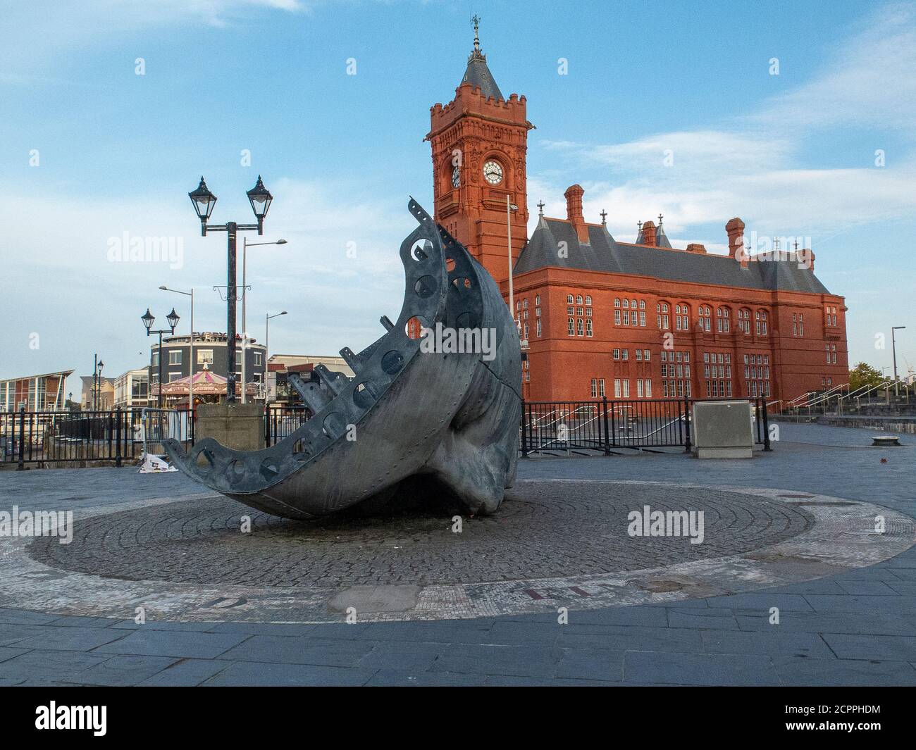 Guardian memorial sculpture wales hi-res stock photography and images ...
