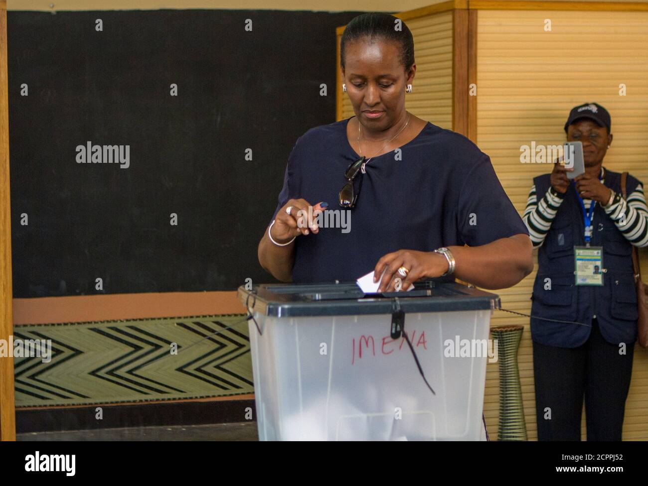 Jeannette kagamé hi-res stock photography and images - Alamy