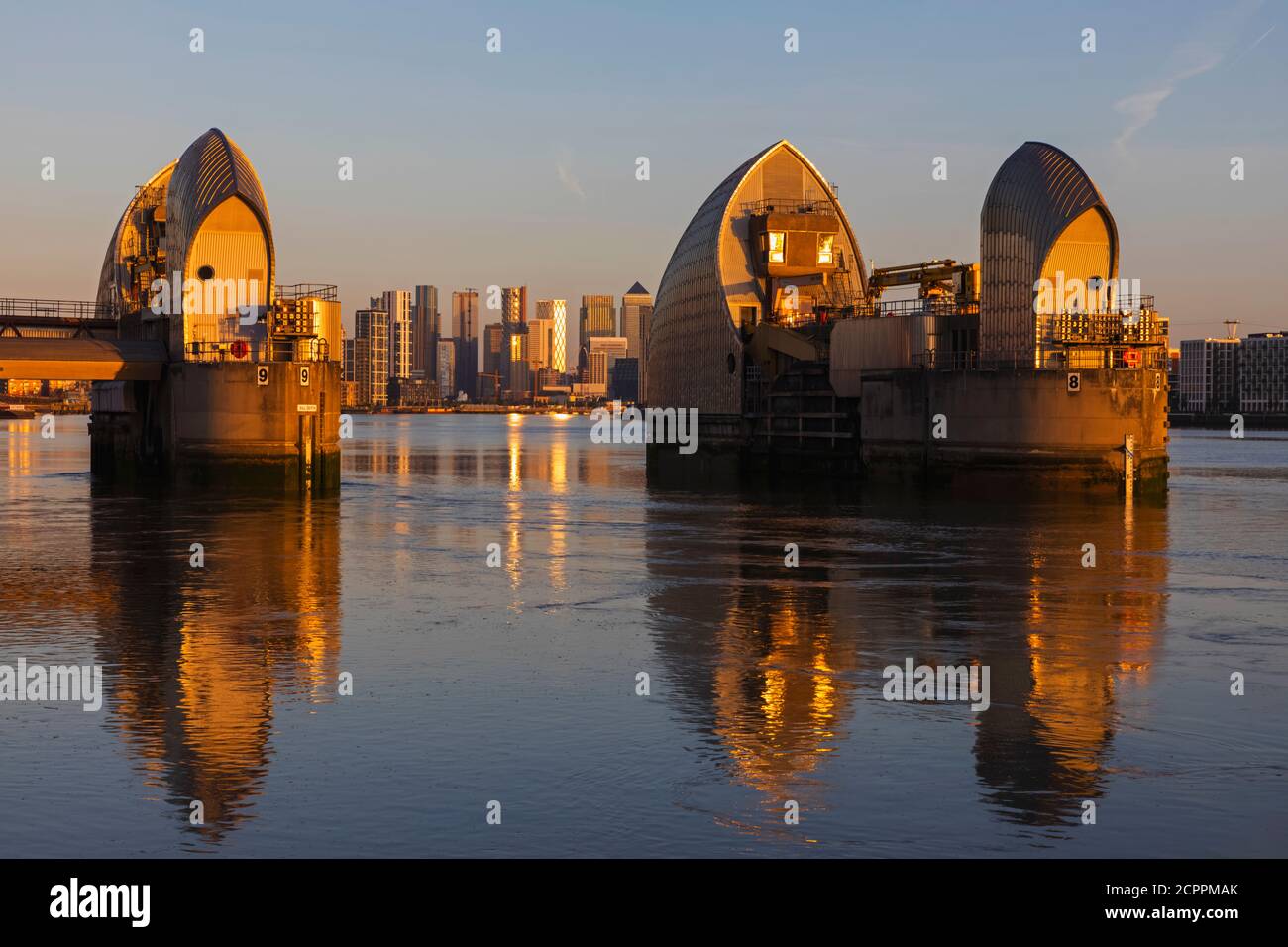 Greenwich london river hi-res stock photography and images - Alamy