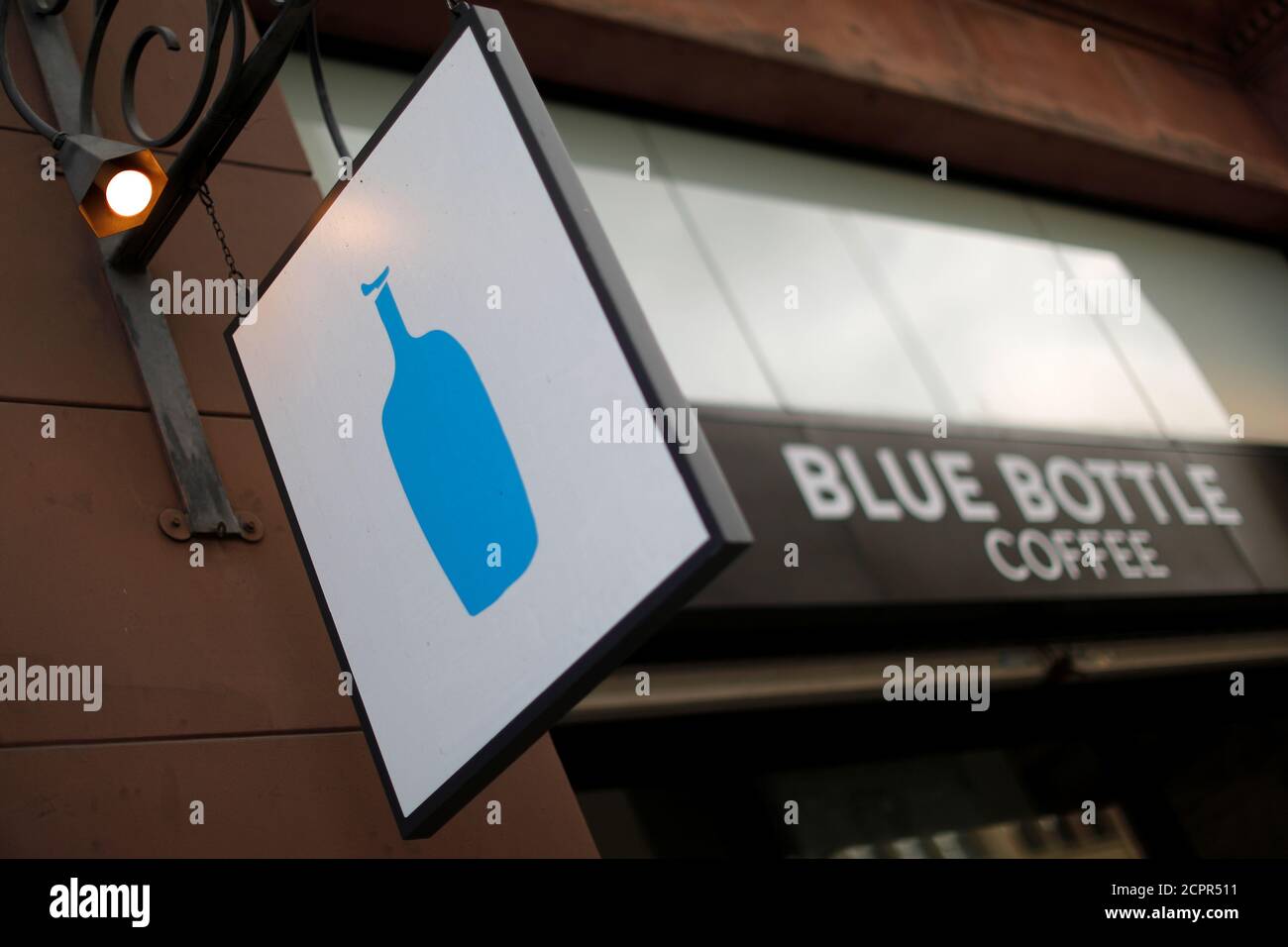 Blue bottle coffee nestle hi-res stock photography and images - Alamy