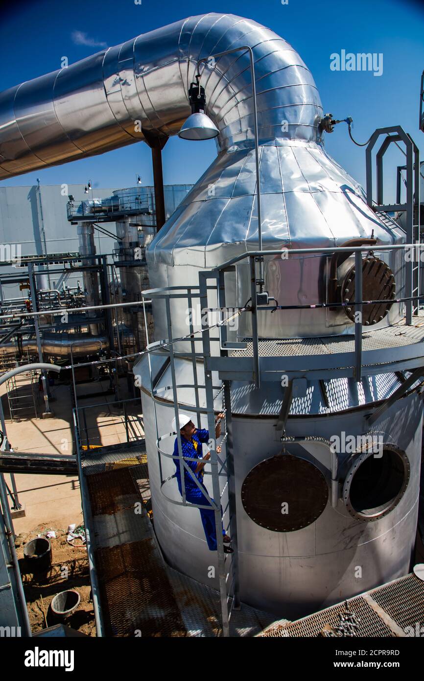 Sulfur burning blue hi-res stock photography and images - Alamy