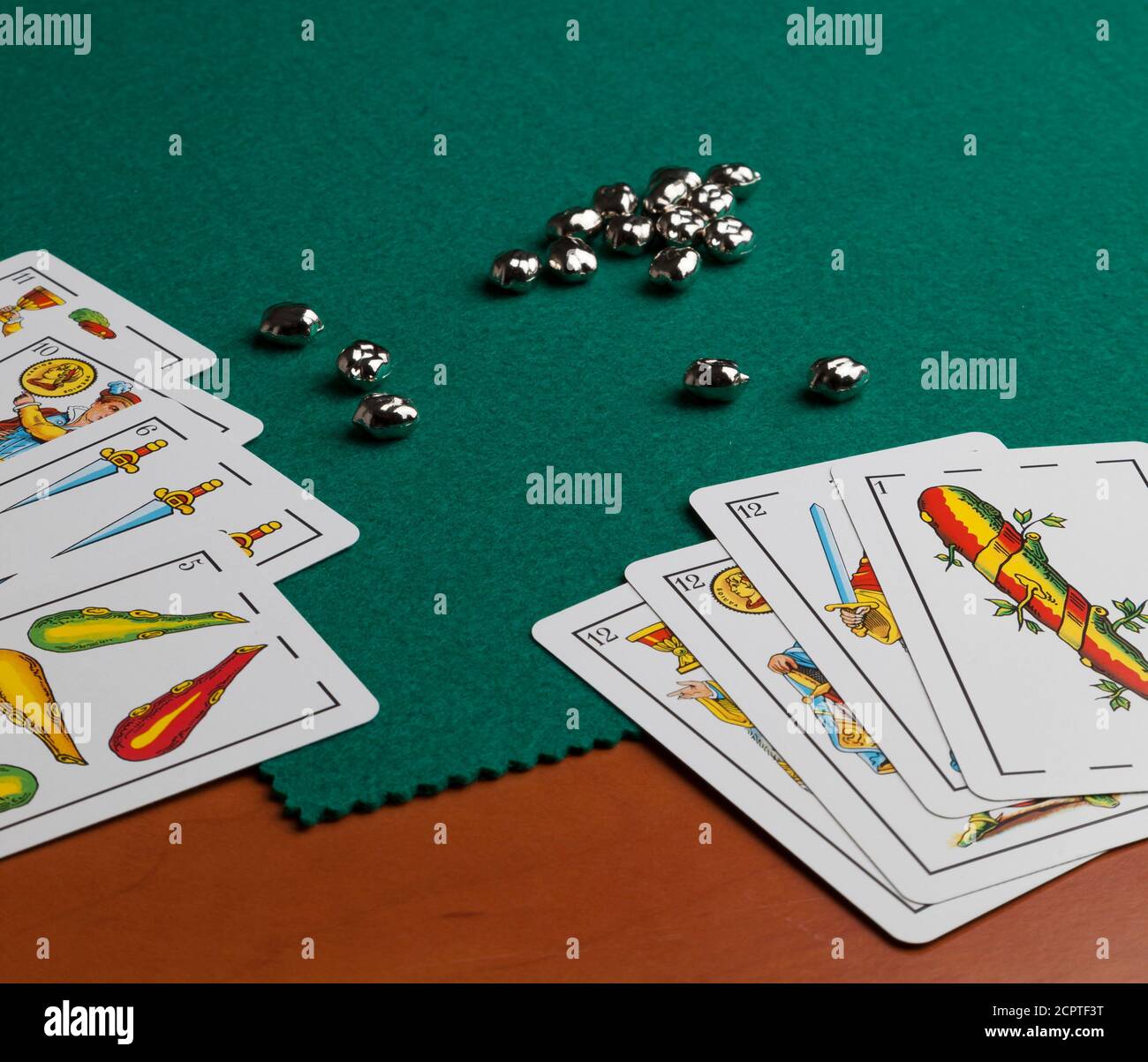 Deck of spanish cards hi-res stock photography and images - Alamy