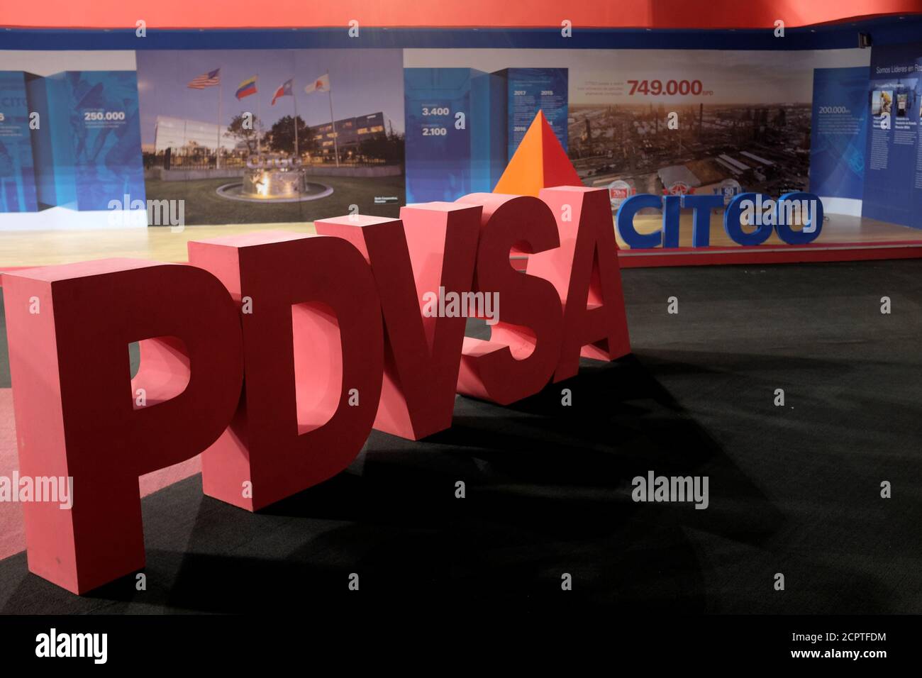 Pdvsa logo hi-res stock photography and images - Alamy