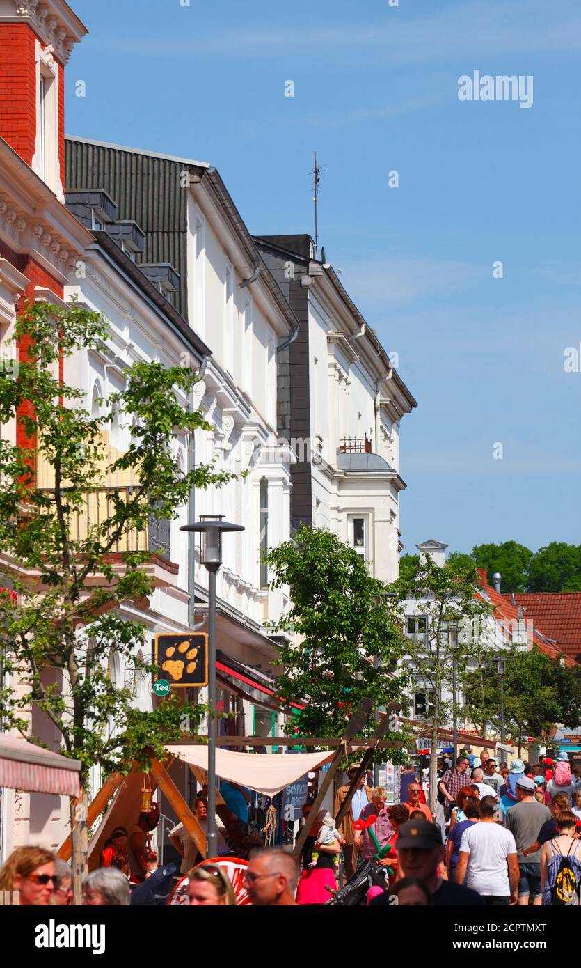 Shopping street peterstrasse hi-res stock photography and images - Alamy