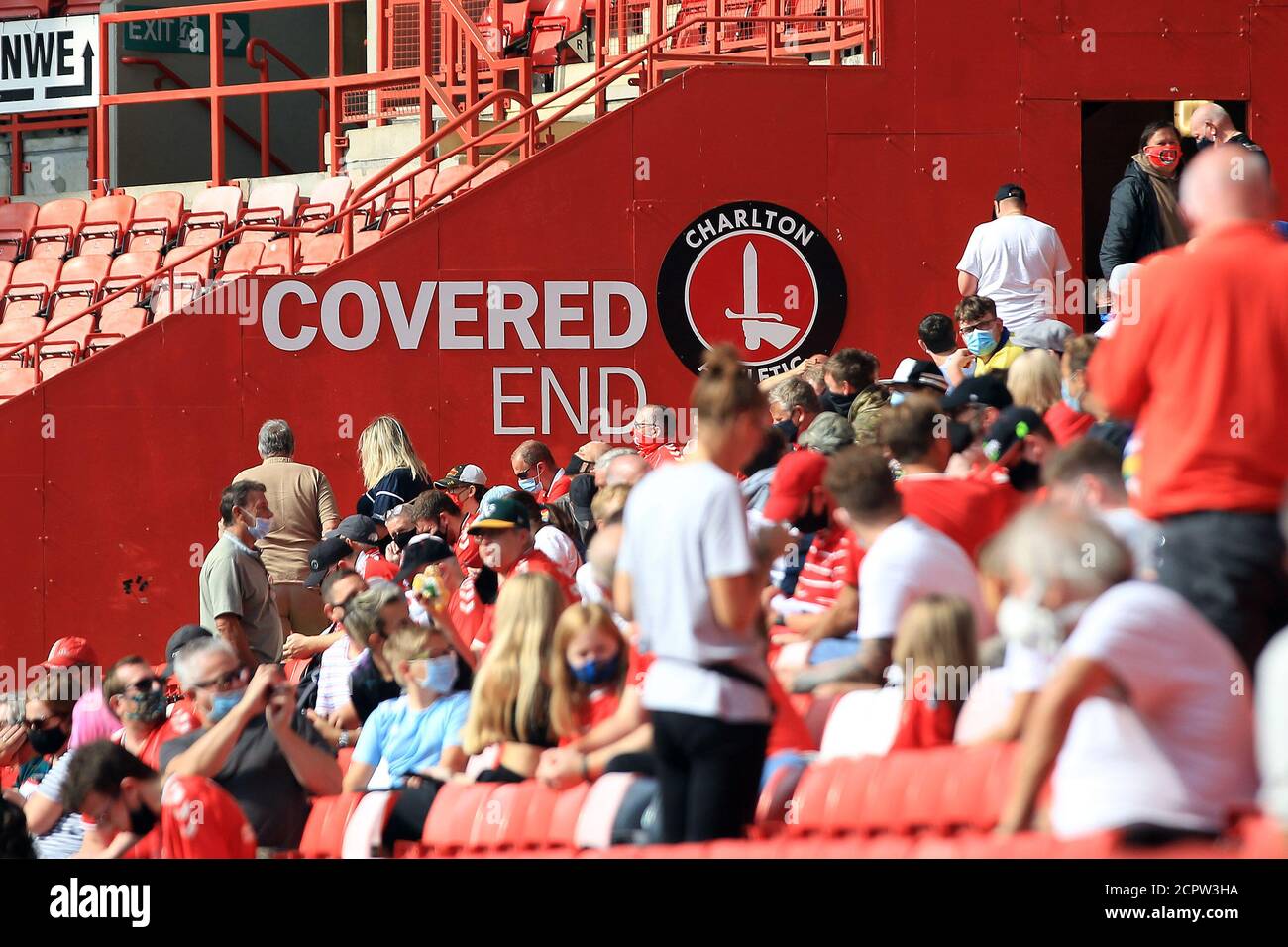 Doncaster rovers fans hi-res stock photography and images - Alamy