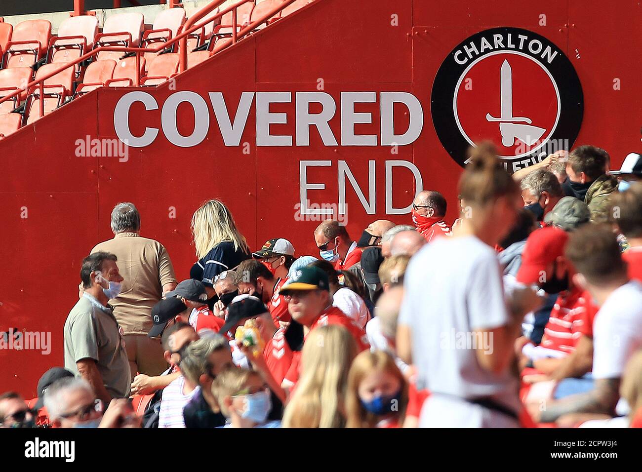 Doncaster rovers fans hi-res stock photography and images - Alamy