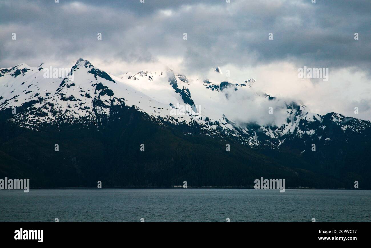 The natural beauty of Alaska with its mountains, foothills, ocean, snow ...